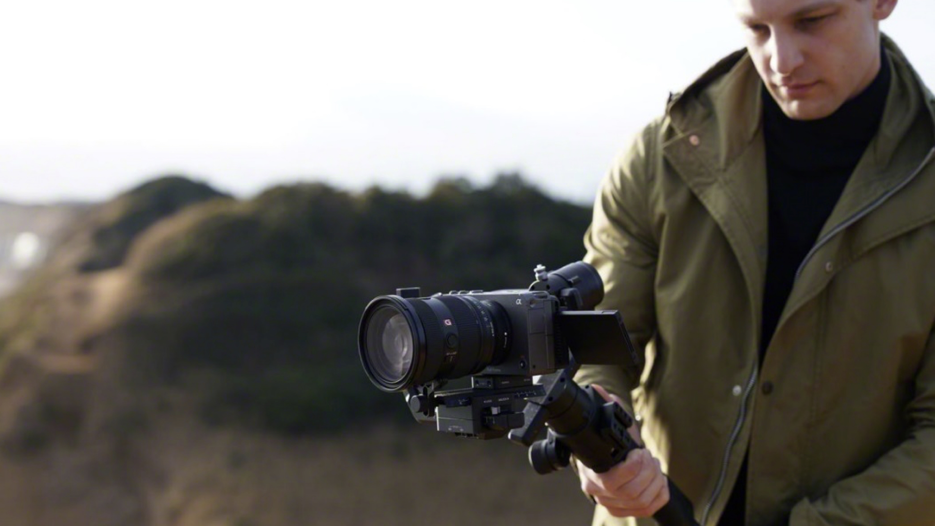 Sony présente la deuxième génération de son zoom standard professionnel ...